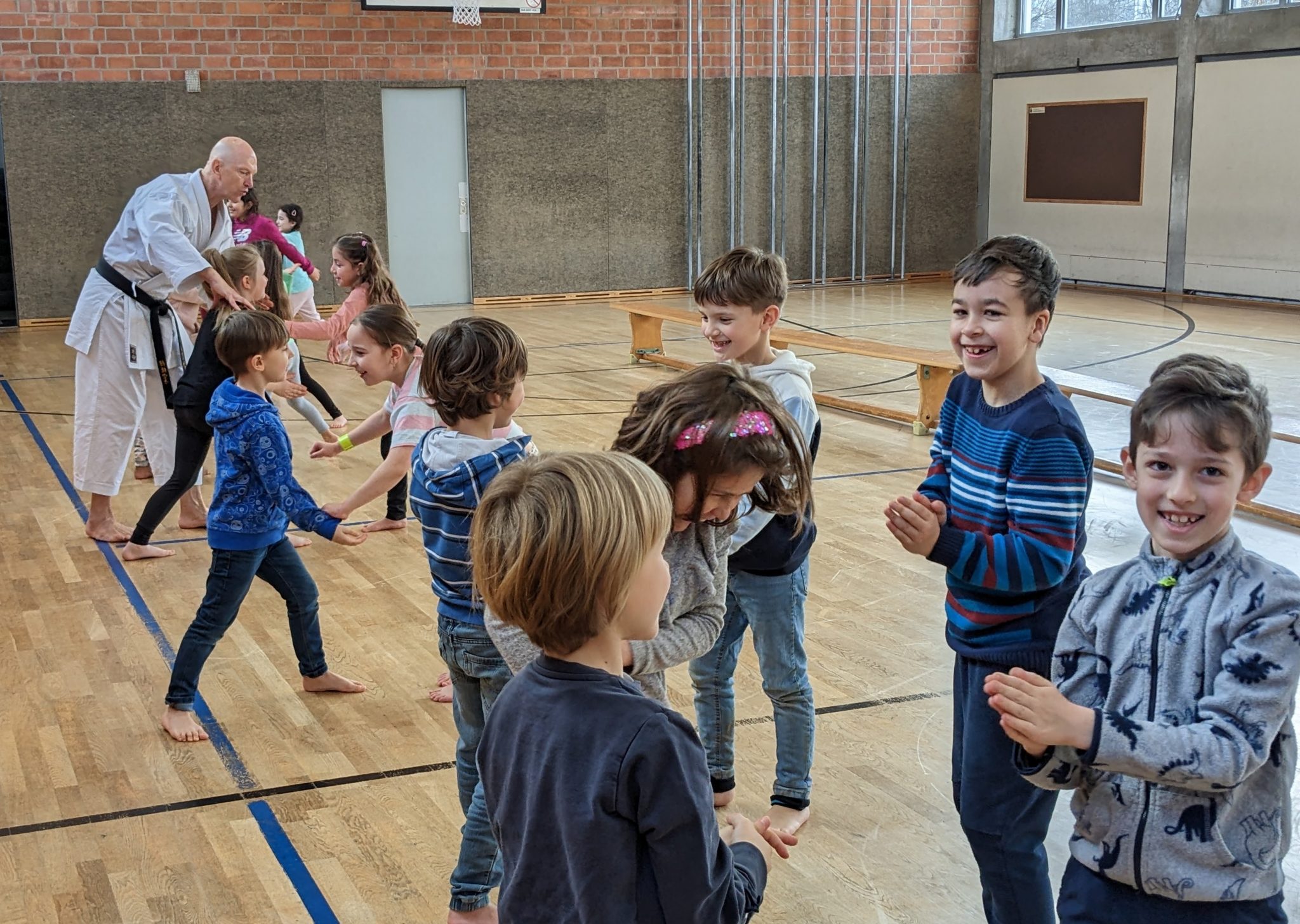 Karate-Schnuppertraining - Kunstgrundschule St. Peter und Paul